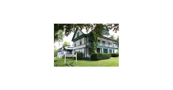 Mt. Philo Inn Opens to Weekend Visitors - PR.com